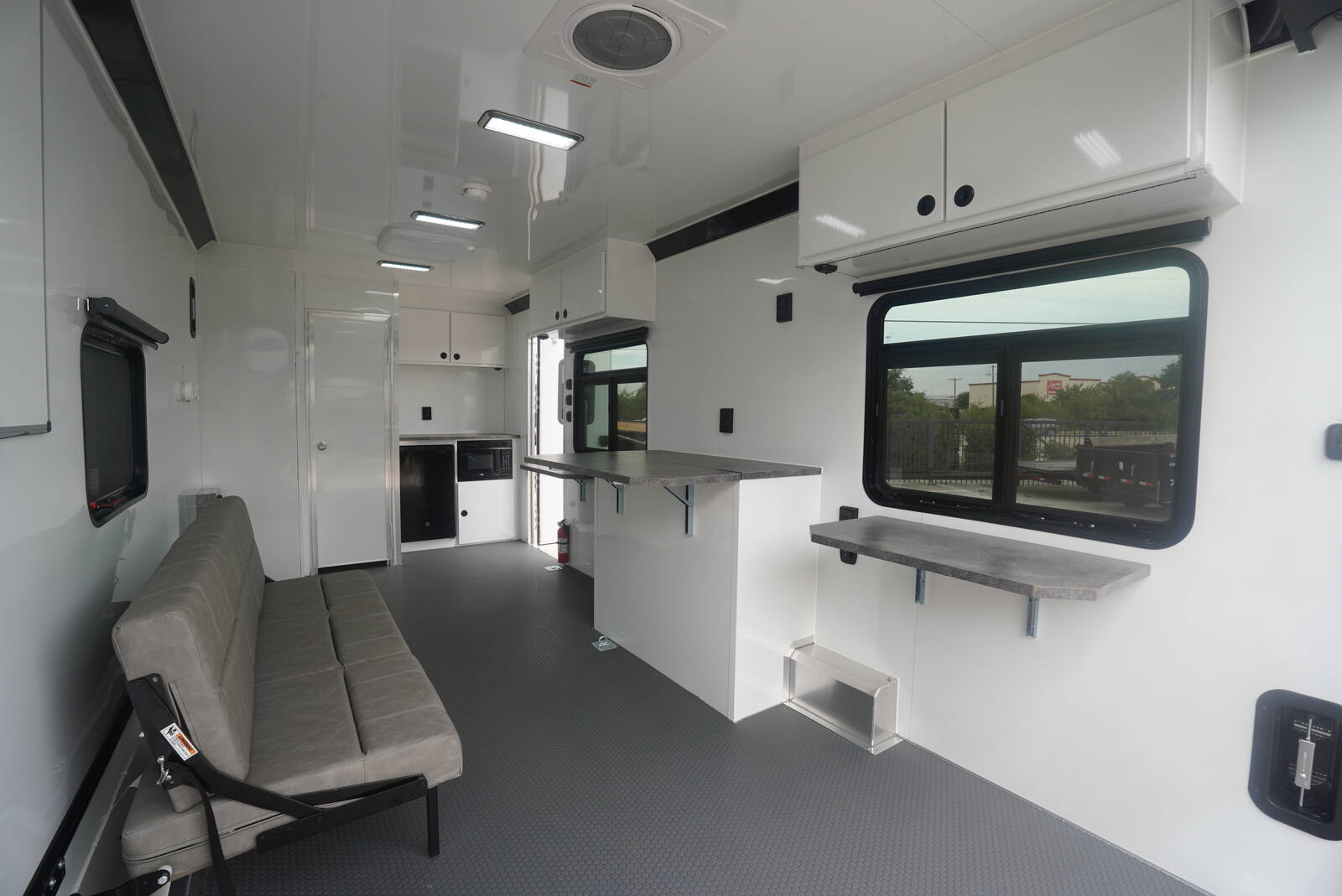 2025-ATC-Trailers-Pro-300C-20′-Mobile-Office-Bathroom-Trailer-333333 ...